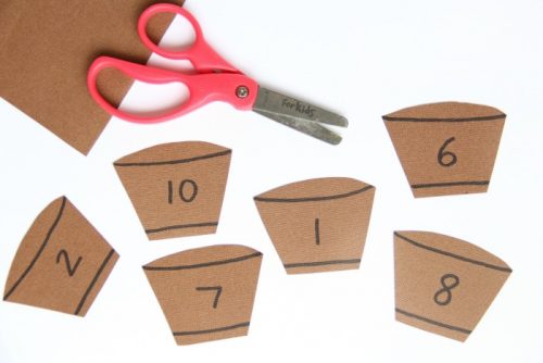 Easy Fingerprint Apple Counting Activity for Preschoolers