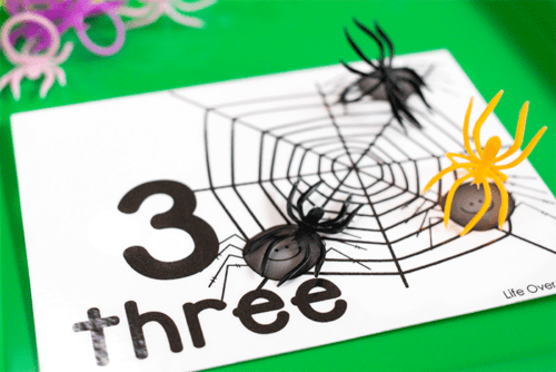 Free Printable Spider Counting Cards for Preschool