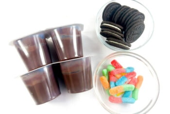 How to Make Dirt Pudding Cups with Oreos