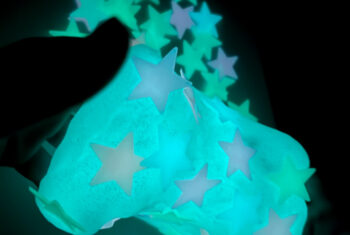 10+ Fun Glow in the Dark Activities for Kids