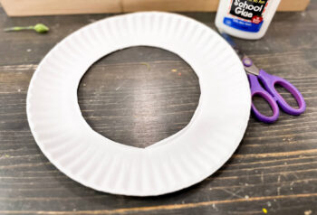 Beautiful Spring Flower Paper Plate Wreath for Kids 🌺